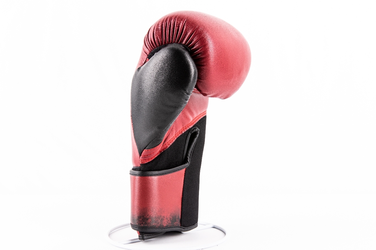 UFC Octagon Lava Boxing Gloves – Red – 12OZ